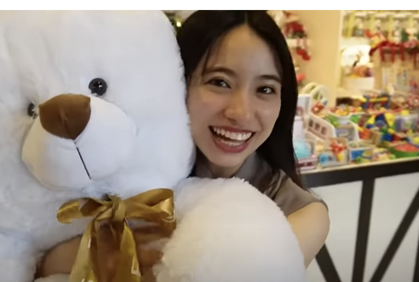 「新しい学校のリーダーズ」KANONがVlogを更新! ジャカルタ音楽フェスの裏側は? 旅の様子や貴重なプライベートの姿を紹介 | AppBank