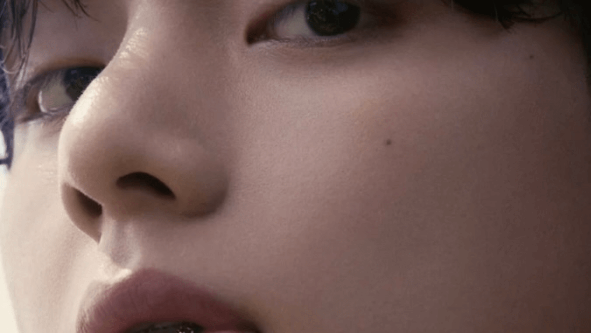 BTSのV、Instagramに懐かしい写真を投稿！10周年に寄せた「あるメッセージ」にファン感動 | AppBank