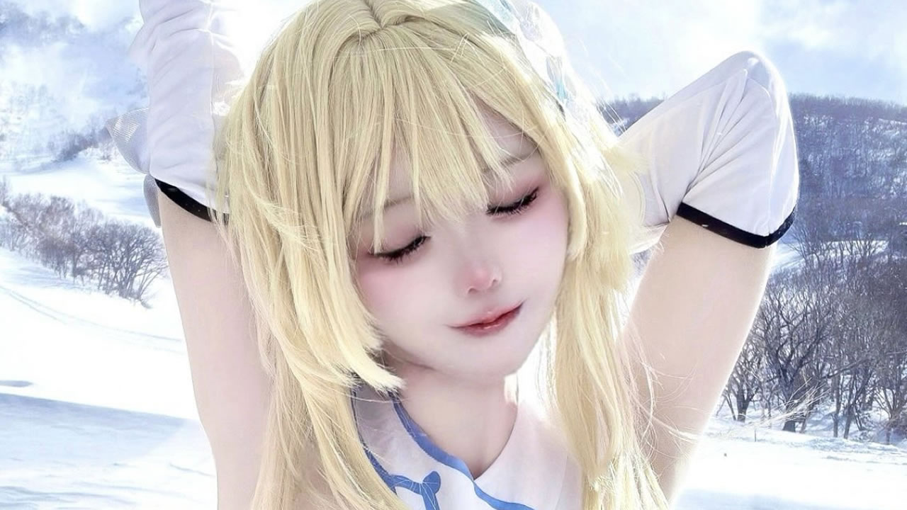 白銀の世界に映える美しさ！ Elly、『原神』蛍の雪景色コスプレを披露 | AppBank