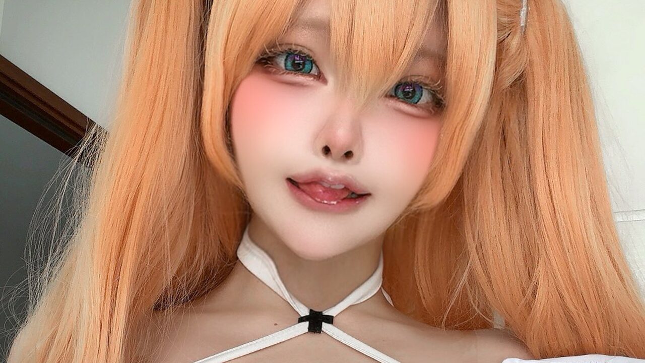 天使の魅力全開！ 水羽えと、『2.5次元の誘惑』リリエルの天使空挺隊コスプレで究極の可愛さを披露 | AppBank