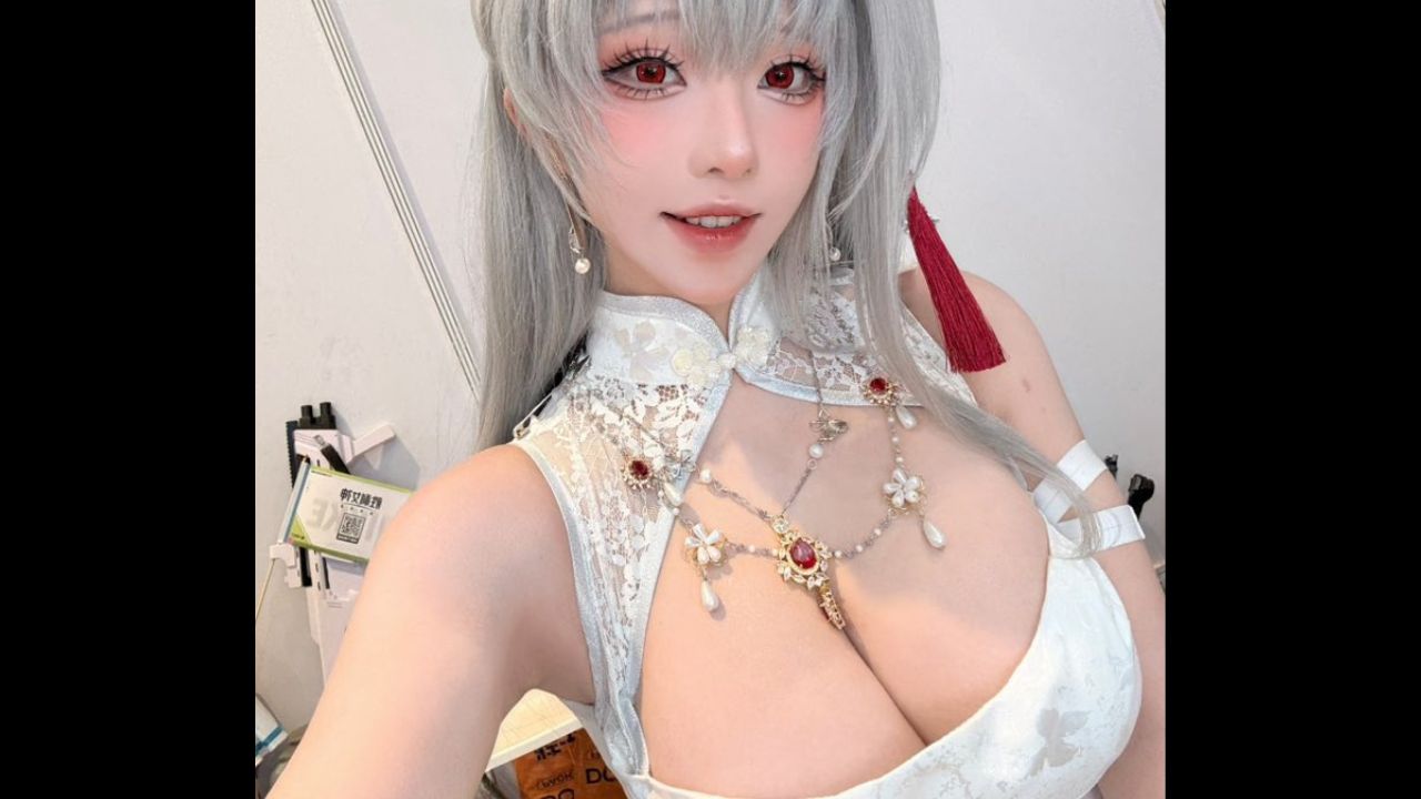 神々しすぎるモダニアがここに！ 菌烨tako、『勝利の女神：NIKKE』モダニアの白レースコスプレを披露 | AppBank