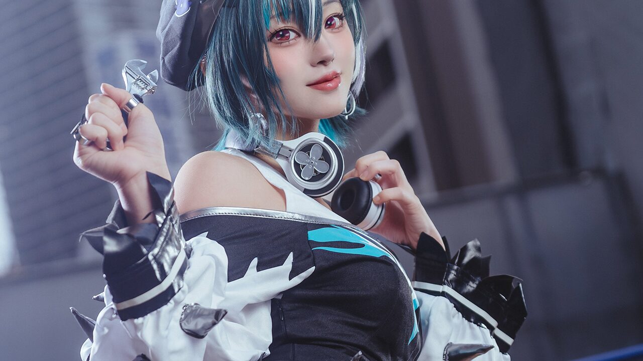 危険すぎる美少女サイバーパンク！ 瑞海にも、VTuber輪堂千速の刺激的コスプレを披露 | AppBank