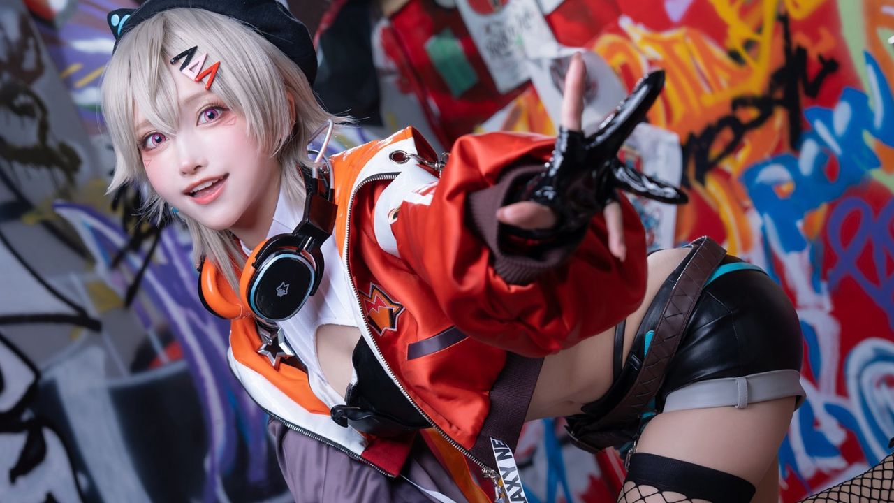 アクティブな可愛さが目を引く！ えい梨、『小森めと』コスプレで誕生日を祝福 | AppBank